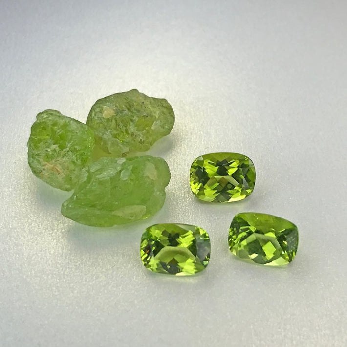 Peridot Diamond Buying Guide: History, Quality, Best Peridot Engagement ...
